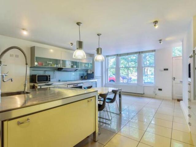 3 bedroom apartment for rent in Regent Parade, Harrogate, HG1