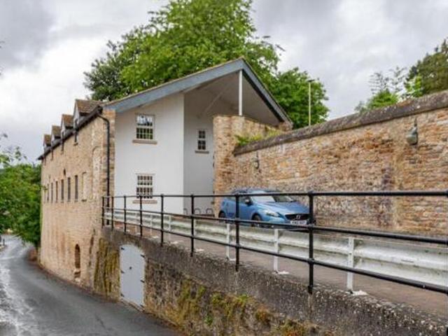 3 Bedroom Apartment For Rent In Richmond, North Yorkshire