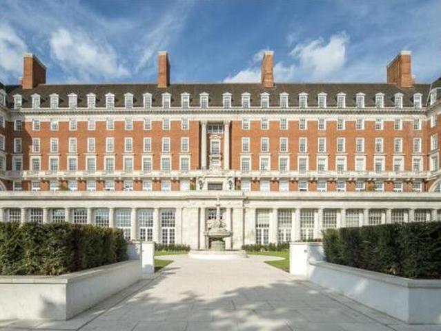 3 Bedroom Apartment For Rent In Richmond, Surrey