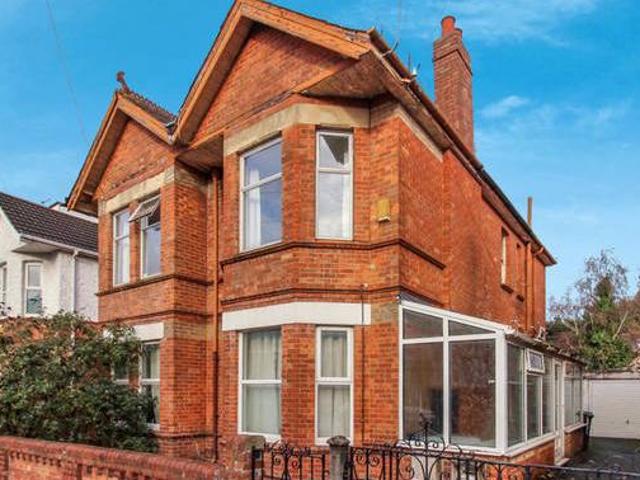 3 bedroom apartment for rent in Richmond Wood Road Bournemouth BH8