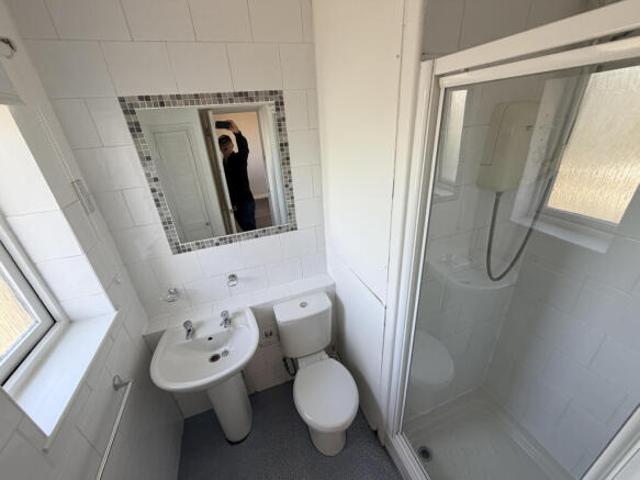 3 bedroom apartment for rent in Riverview Gardens, Glasgow, G5