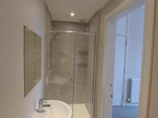 3 bedroom apartment for rent in Roseneath Place, Edinburgh, Midlothian, EH9
