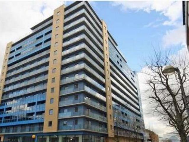 3 Bedroom Apartment For Rent In Royal Victoria Docks, London