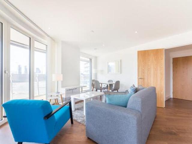 3 Bedroom Apartment For Rent In Royal Victoria, London