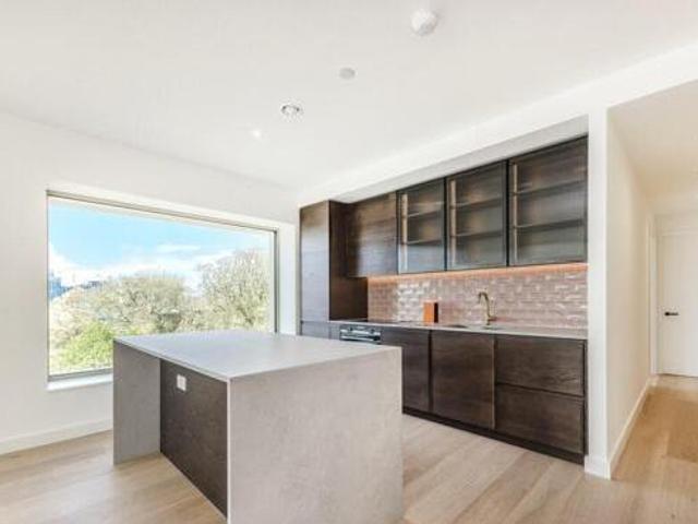 3 Bedroom Apartment For Rent In Royal Wharf, London