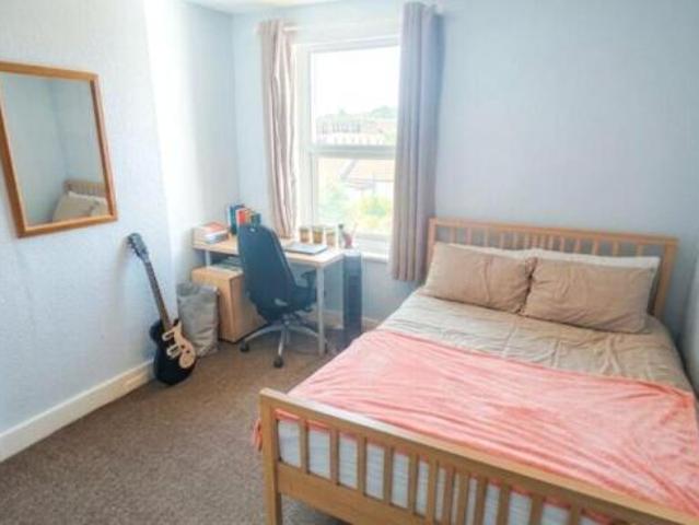 3 bedroom apartment for rent in St Augustine's Road, London, NW1