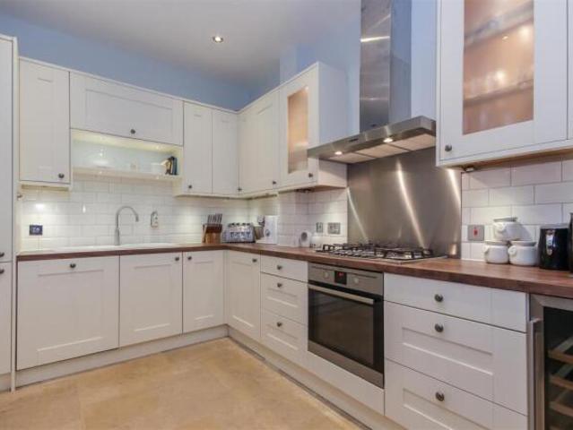3 bedroom apartment for rent in St Georges Manor, Nr. Sandford On Thames, OX4