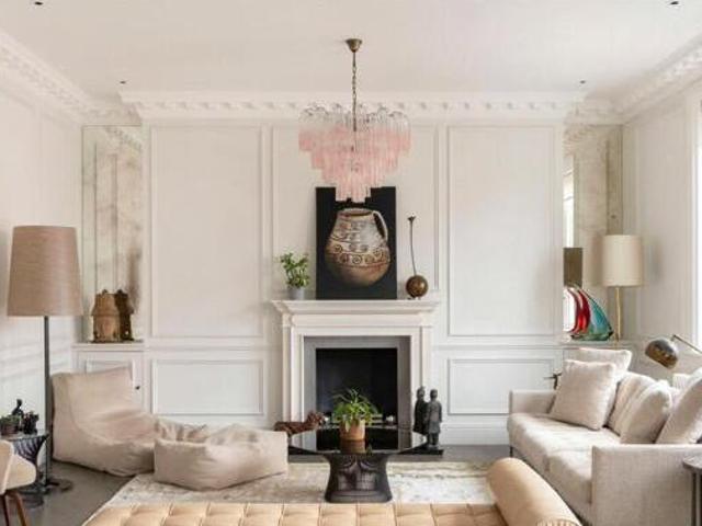 3 Bedroom Apartment For Rent In St. John´s Wood, London