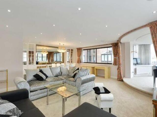 3 Bedroom Apartment For Rent In St John´s Wood, London