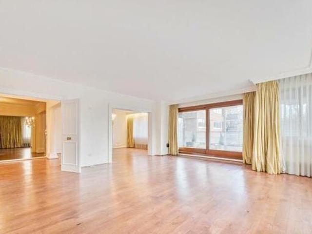 3 Bedroom Apartment For Rent In St. Johns Wood