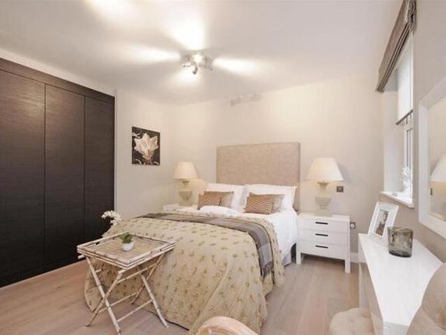 3 bedroom apartment for rent in St John's Wood Park, London NW8