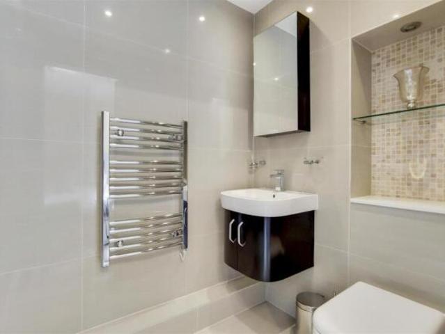 3 bedroom apartment for rent in St. Johns Wood Park, London, NW8