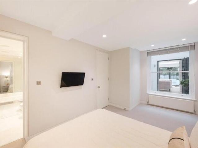 3 bedroom apartment for rent in St Stephens Gardens, Kensington, W2