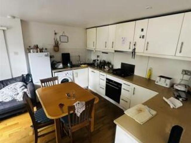 3 bedroom apartment for rent in St Saviours Road, Brixton, SW2