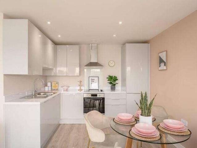 3 bedroom apartment for rent in Stead's Place, Edinburgh, EH6