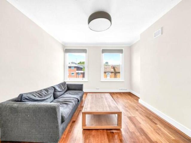 3 bedroom apartment for rent in Stoke Newington, N16