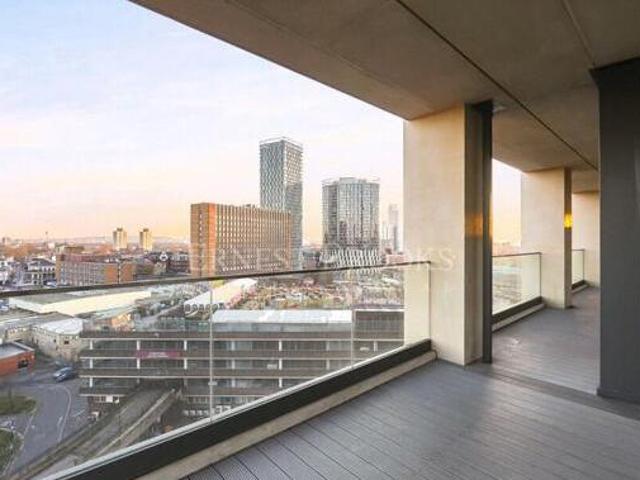 3 Bedroom Apartment For Rent In Stratford Central, Stratford