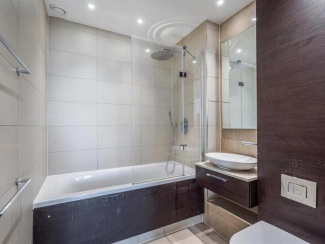 3 bedroom apartment for rent in Stratosphere Tower, Great Eastern Road, Stratford, London, E15