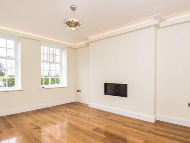 3 Bedroom Apartment For Rent In Surrey