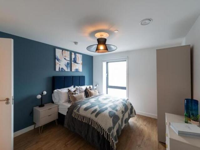 3 bedroom apartment for rent in Saxton Lane, Leeds, West Yorkshire, LS9