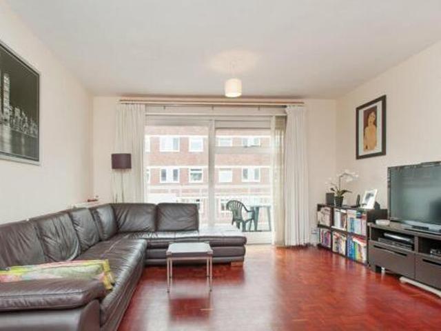 3 Bedroom Apartment For Rent In Sheen Road, Richmond