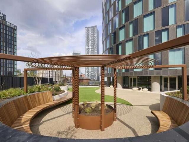 3 bedroom apartment for rent in Silvercroft Street, Manchester, Greater Manchester, M15