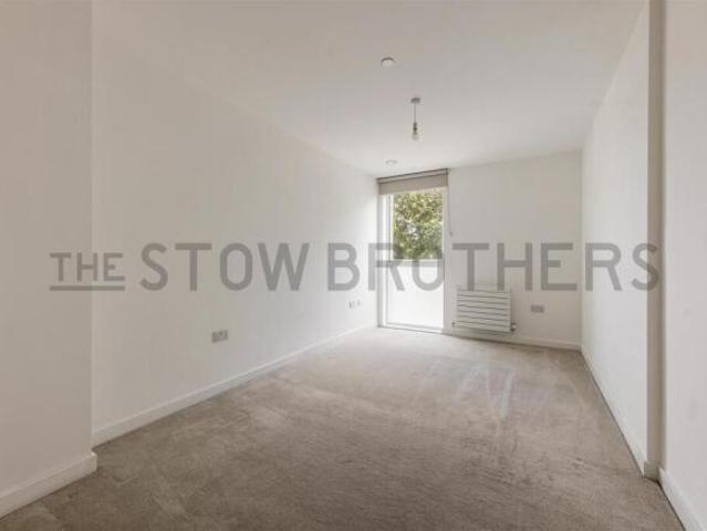 3 bedroom apartment for rent in South Grove, Walthamstow, E17