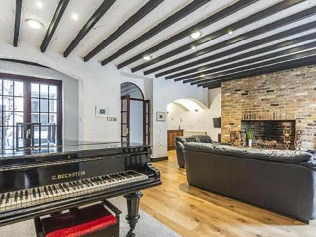 3 Bedroom Apartment For Rent In South Kensington