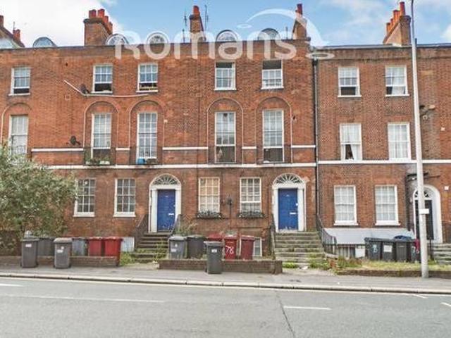 3 bedroom apartment for rent in Southampton Street Reading RG1