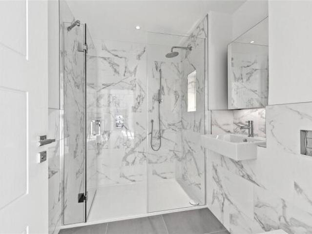 3 bedroom apartment for rent in Teddington Riverside, Teddington, TW11