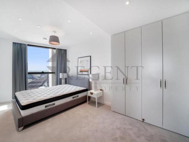 3 bedroom apartment for rent in Thames City, Carnation Way, SW8