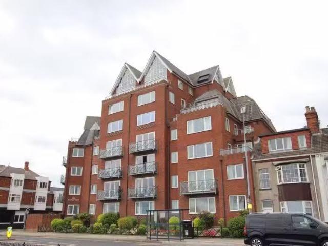 3 bedroom apartment for rent in The Waterfront, Cleethorpes, D.