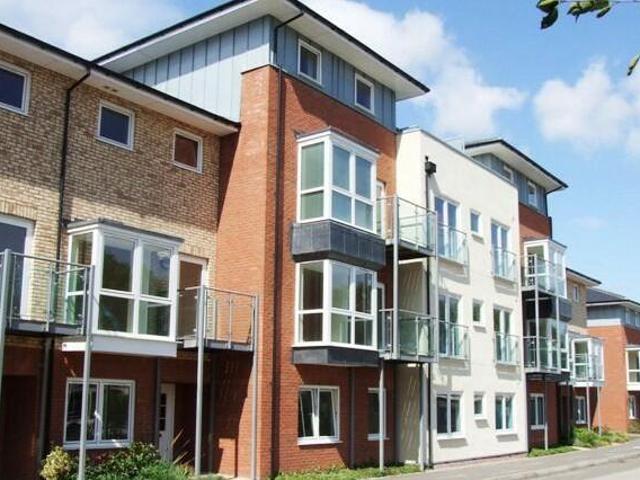 3 Bedroom Apartment For Rent In The Waterfront, Warwick