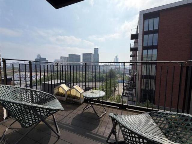 3 bedroom apartment for rent in The Bellows, Lockside Lane, Salford, M5