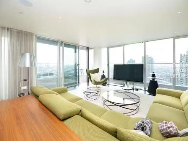 3 bedroom apartment for rent in The Heron, 5 Moor Lane, London.