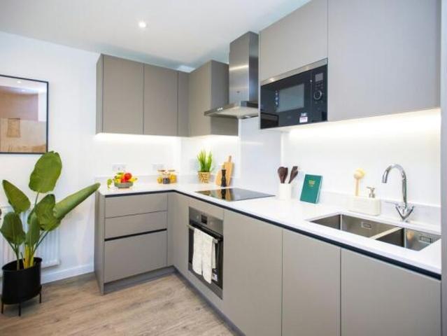 3 bedroom apartment for rent in The Parklands, Lowfield Street, Dartford, Kent, DA1