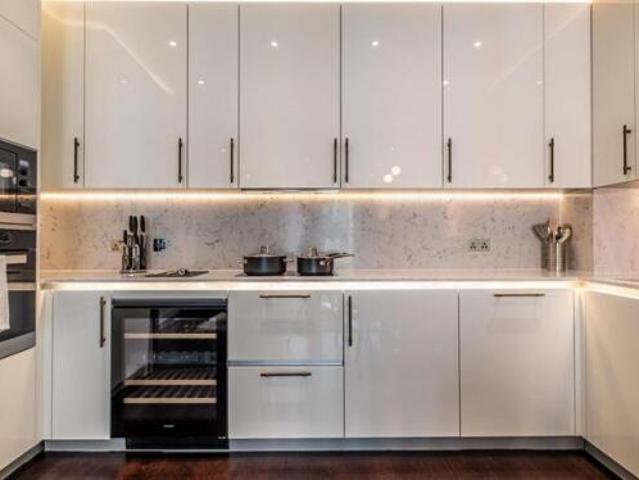 3 bedroom apartment for rent in Thornes House SW11