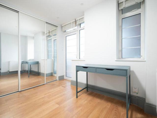 3 bedroom apartment for rent in Townshend Court, Mackennal Street, St John's Wood, London, NW8