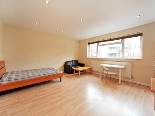 3 bedroom apartment for rent in Tottenham Court Road, Fitzrovia, London, W1T