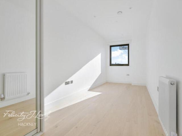 3 bedroom apartment for rent in Trego Road, LONDON, E9