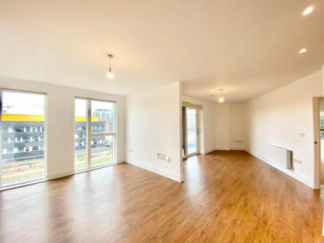 3 bedroom apartment for rent in Umber House, Lismore Boulevard, Colindale, NW9