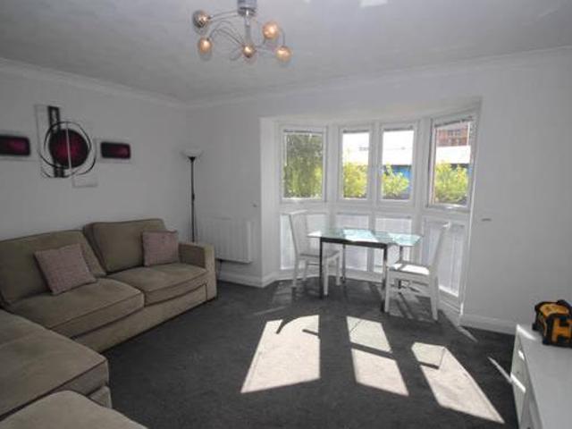 3 bedroom apartment for rent in Vancouver Quay Salford Lancashire M50