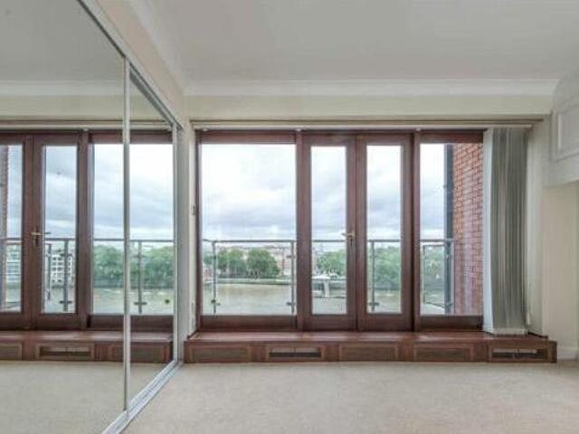 3 Bedroom Apartment For Rent In Vauxhall, London