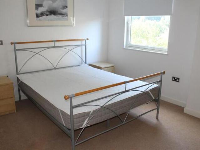3 bedroom apartment for rent in Victoria Wharf, Cardiff Bay, CF11