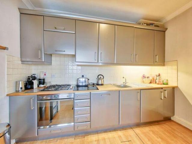 3 bedroom apartment for rent in Wandsworth High Street, Wandsworth, SW18
