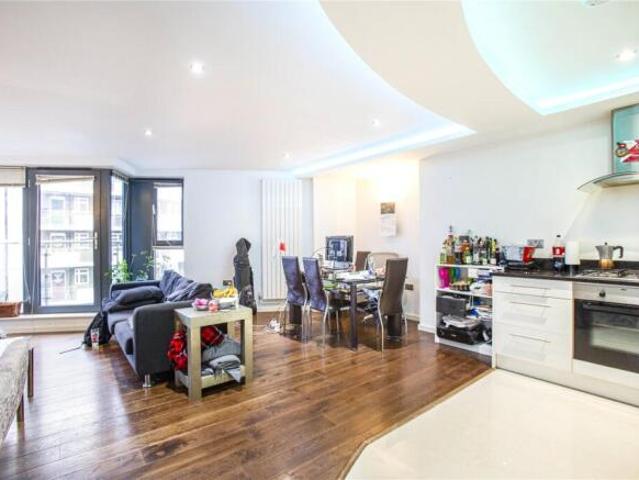 3 bedroom apartment for rent in Webber Street, London, SE1