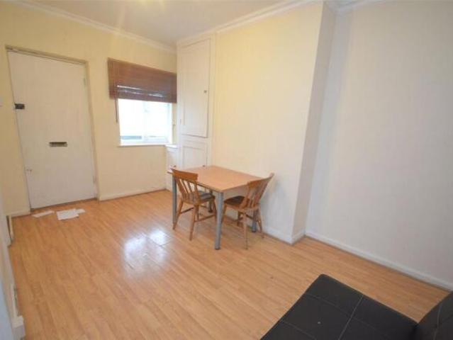 3 bedroom apartment for rent in Wellington Mansions, Church Road, E10
