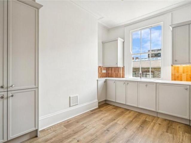 3 bedroom apartment for rent in Westcroft Square, London, W6