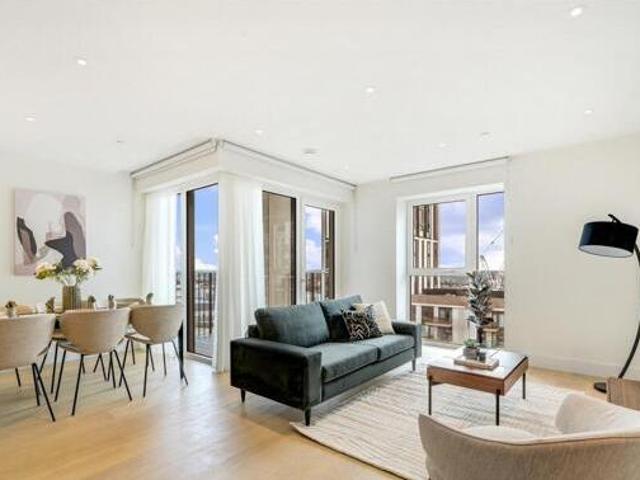 3 Bedroom Apartment For Rent In White City, London