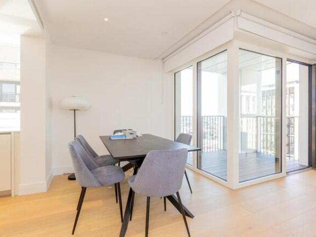 3 bedroom apartment for rent in White City Living, Parkside Apartments, Cascade Way, White City, W12